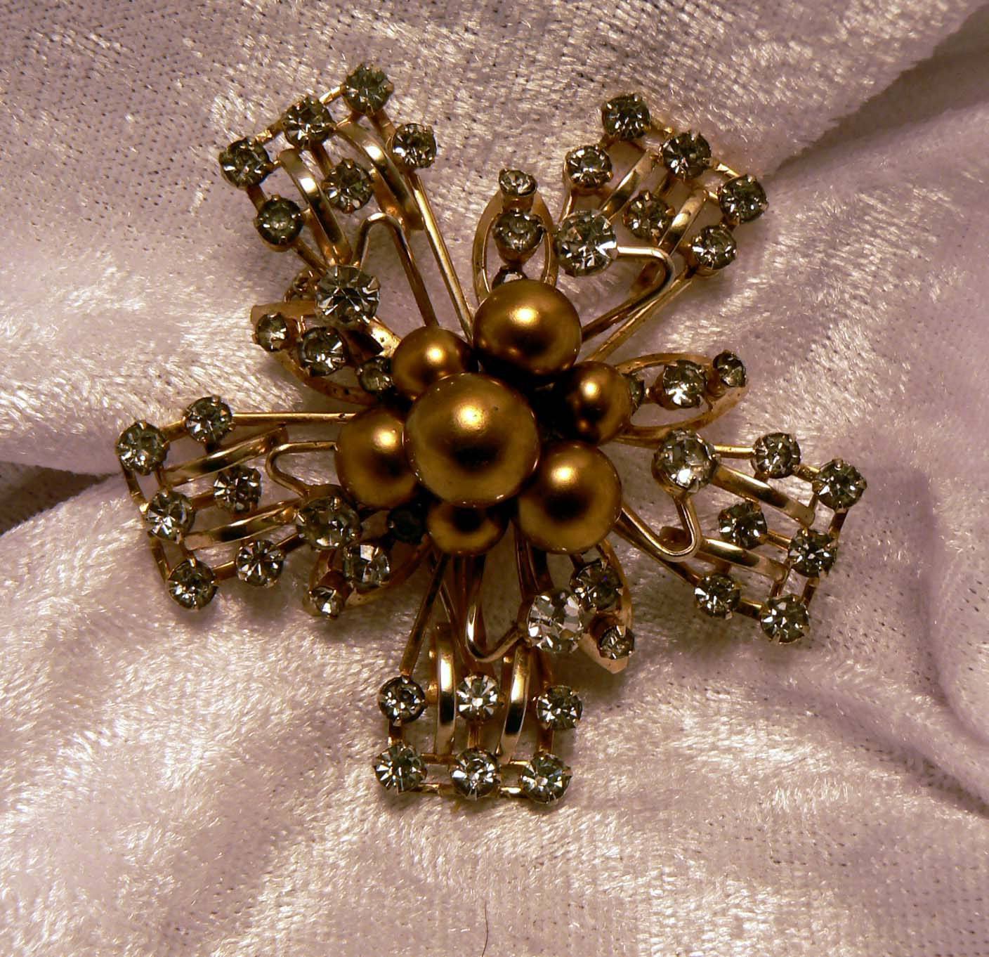 Kramer Gold And Rhinestone Brooch