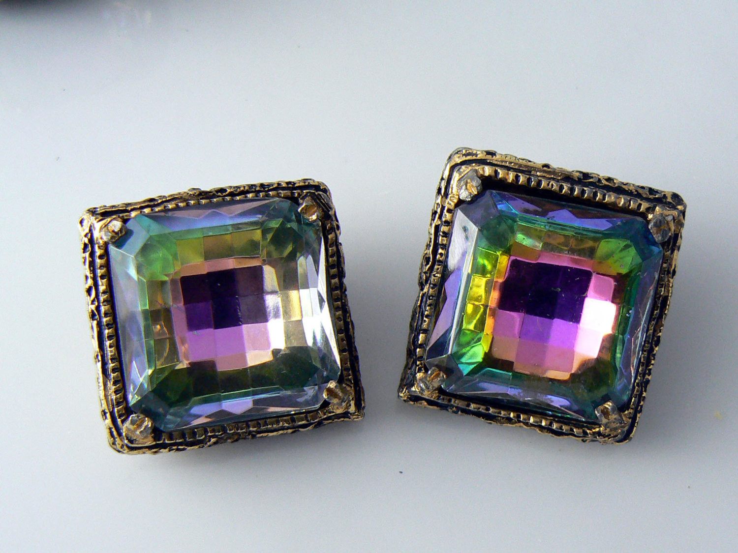 Classic Vintage Schiaparelli Watermelon Tourmaline Demi Parure ...