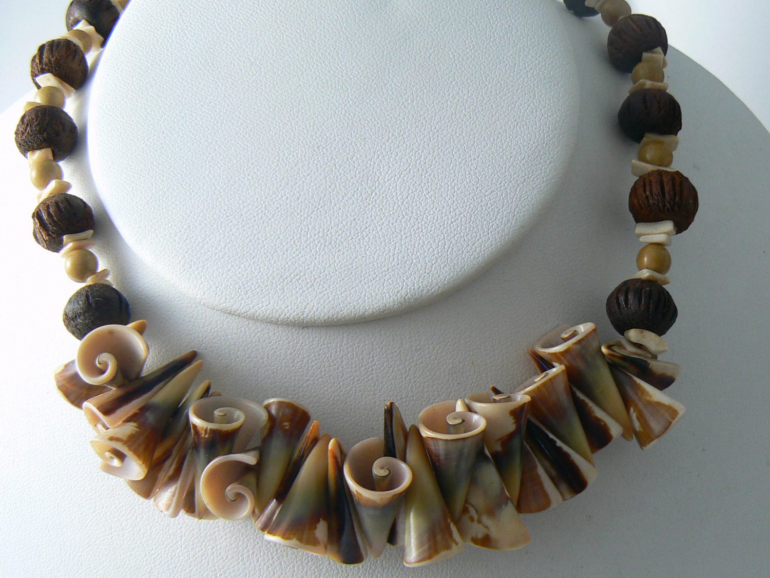 Miriam Haskell Beige And Brown Shell Necklace