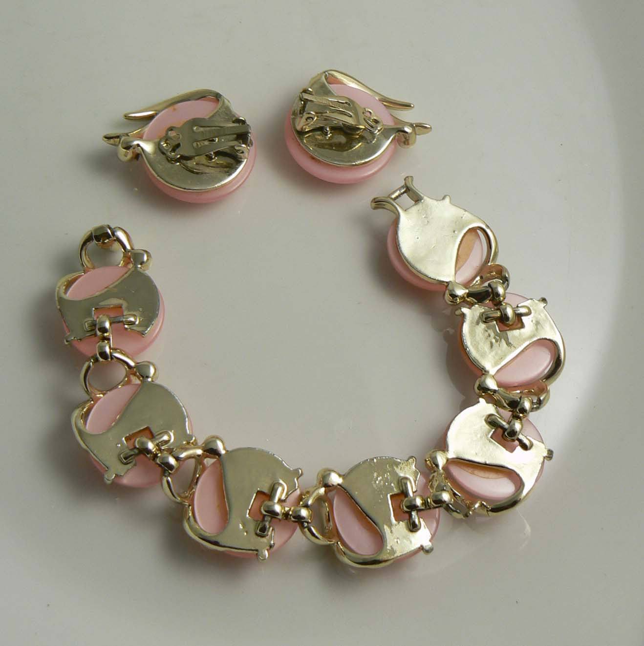 Vintage Lisner Pink Moonglow Plastic Thermoset Bracelet Earring Set ...