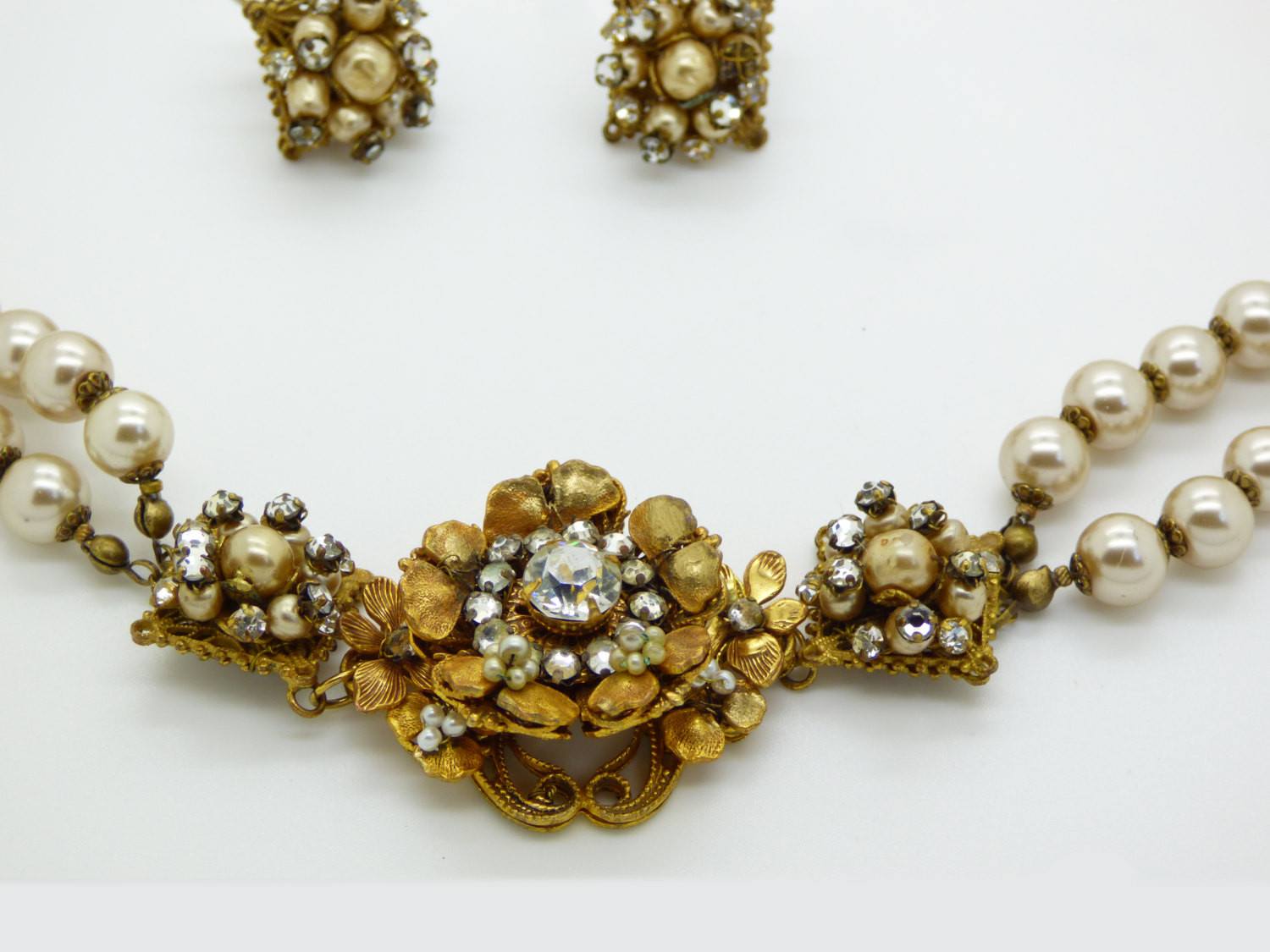 Original By Robert Glass Pearl, Crystal Montees Brushed Gold Necklace ...